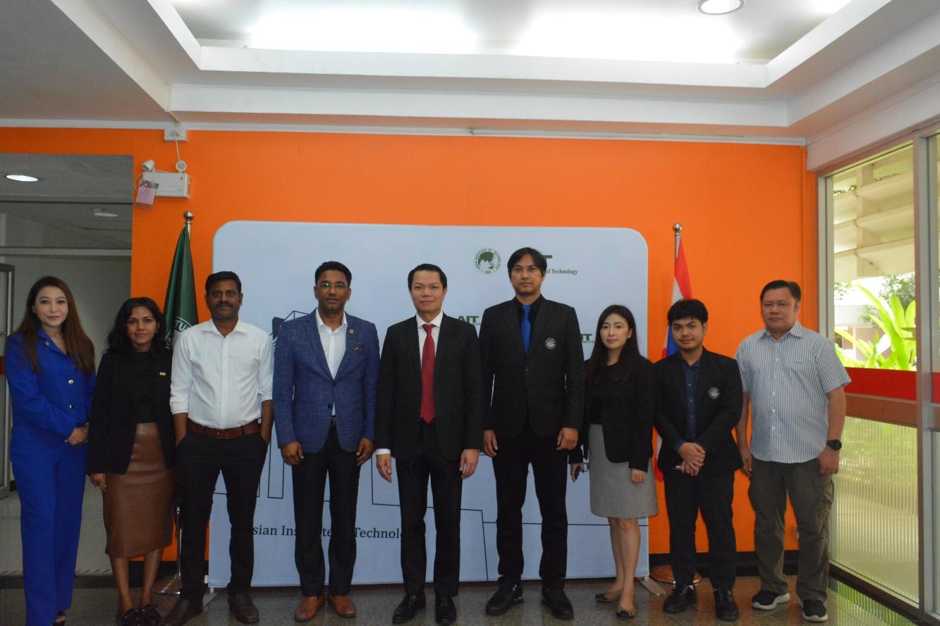 Mekong River Commission Secretariat Visits Hydroelectric Infrastructure ...