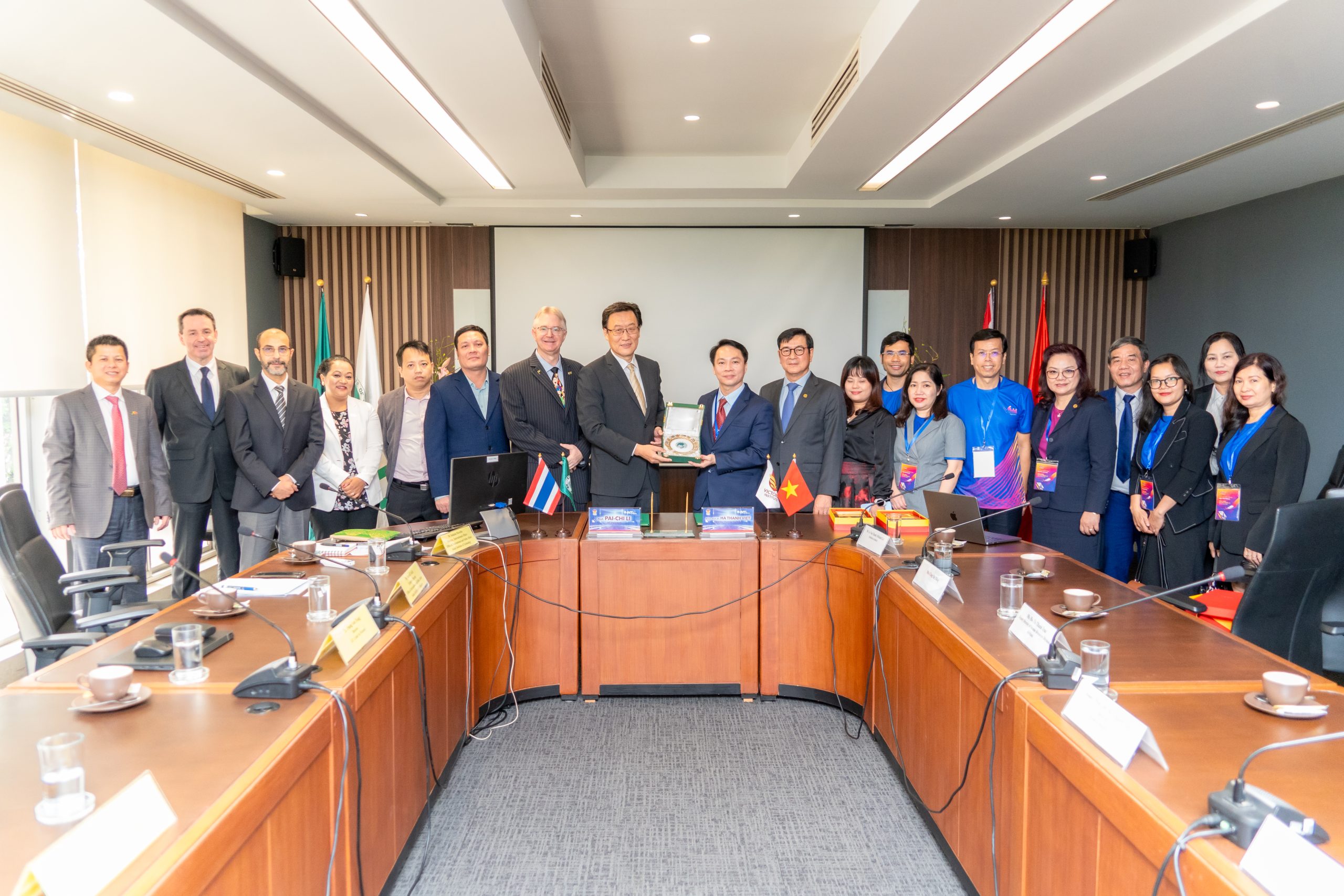 AIT and Victoria Institute of Banking, Finance, and High Technology, Vietnam Sign MoU to Advance ...