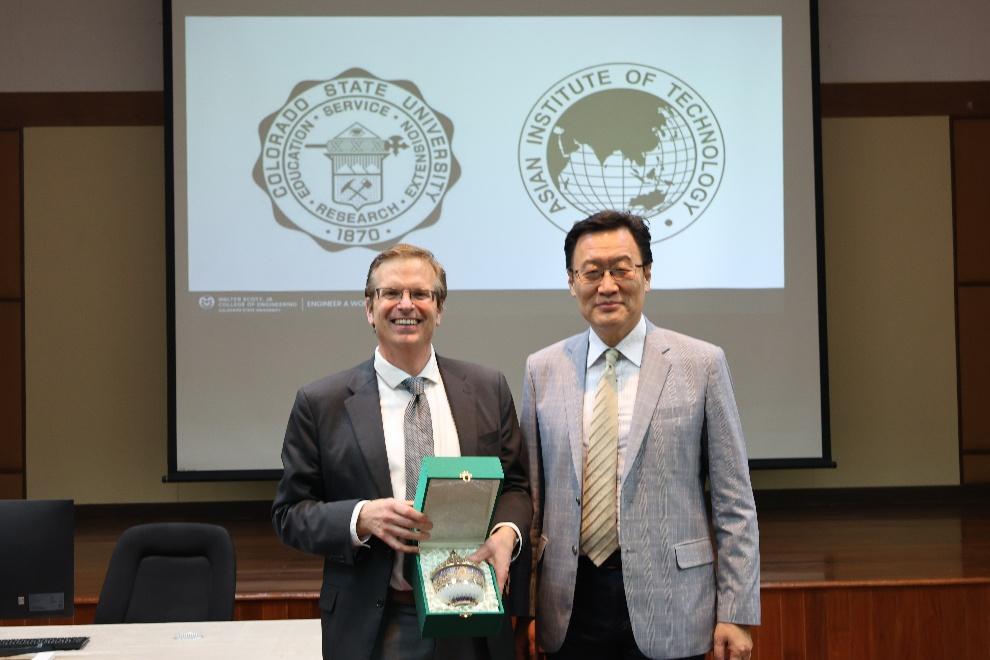 "We Don’t All Breathe the Same Air"- A Seminar with Prof. Allen L ...